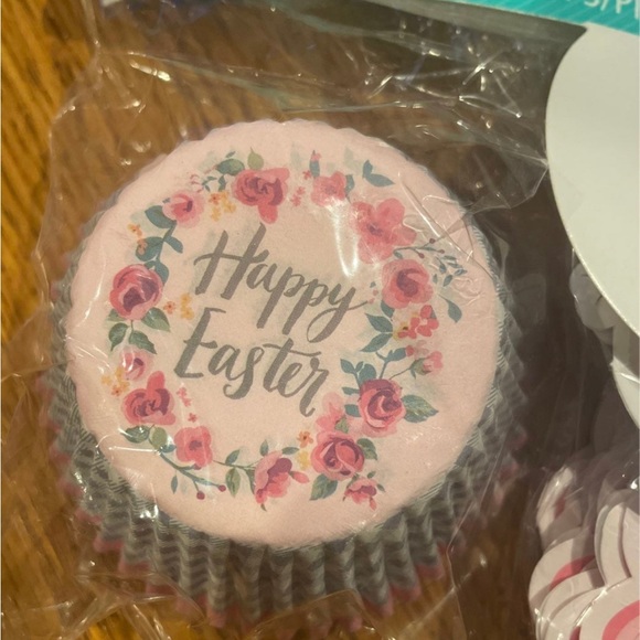 Way To Celebrate | Kitchen | Easter Way To Celebrate 24 Set Cupcake ...
